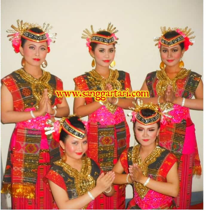 Kostum Tari - Sanggar Tari Tradisional " Kendali Manik " Jakarta