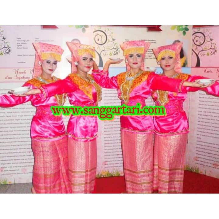 Kostum Tari - Sanggar Tari Tradisional " Kendali Manik " Jakarta